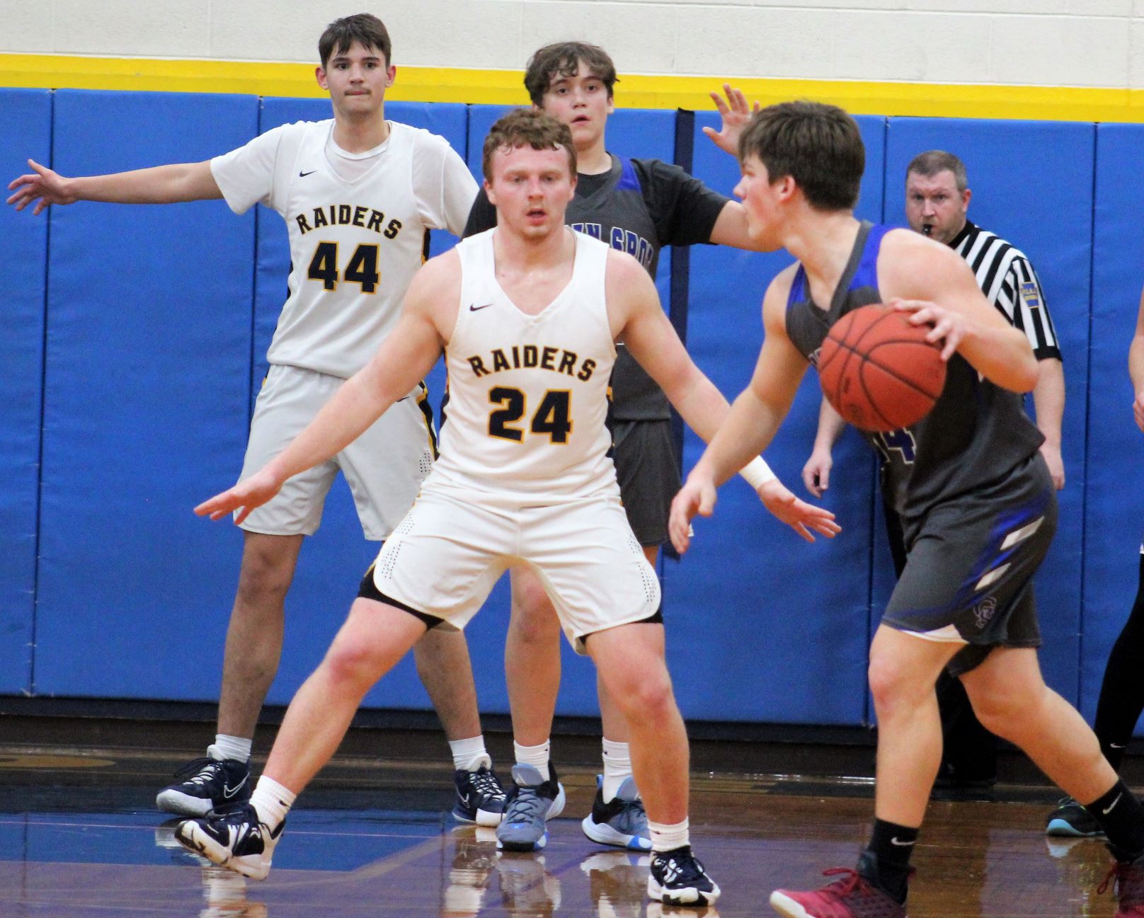 Elco Secures Share of Historic Championship – LebCoSports